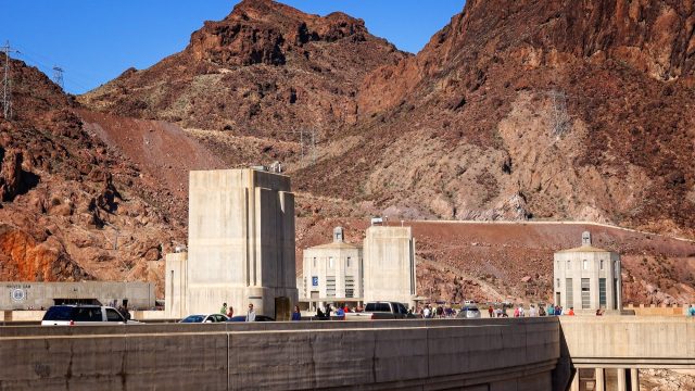 Can You Drive Over The Hoover Dam? - FamilyVacation.com