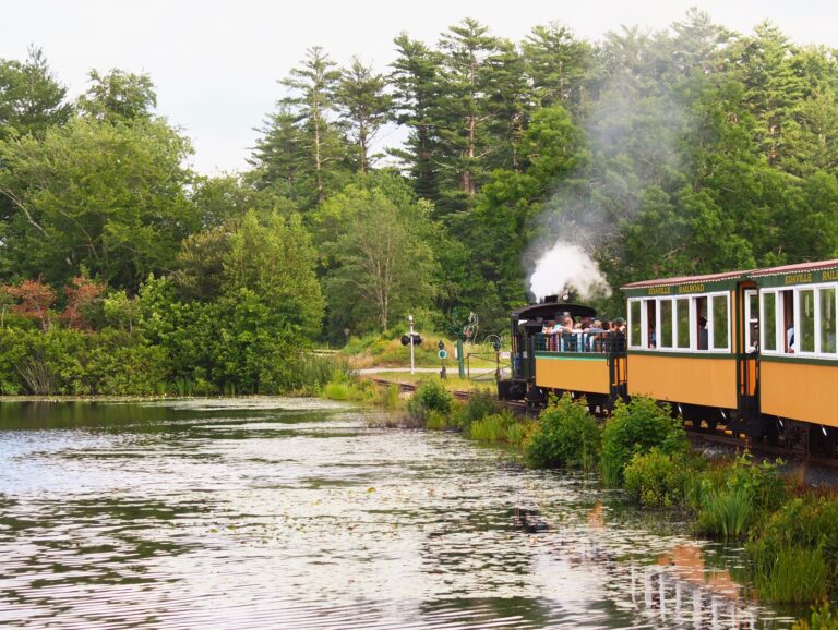 15 Toddler-Friendly Theme Parks That Are Fun For All Ages ...