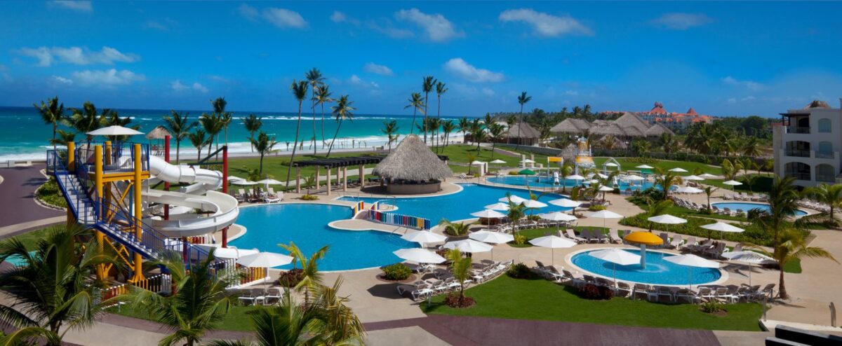 10 Best All-Inclusive Beach Resorts In The World - FamilyVacation.com